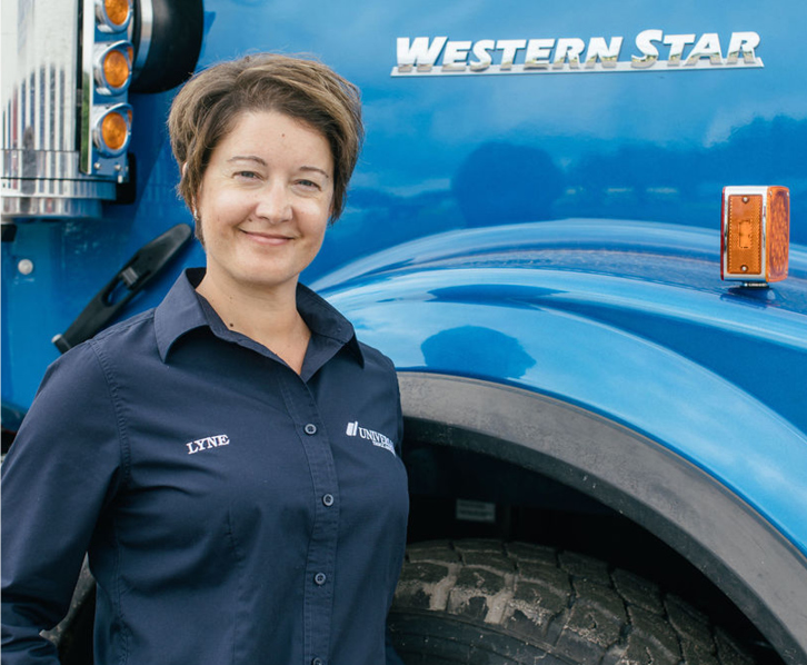 About Us | Universal Truck and Trailer